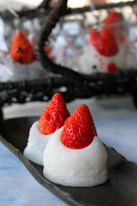 きらめきファクトリーさんであん庵のみたらしと苺大福売ってます！立ち寄った際は是非見てみて下さい！